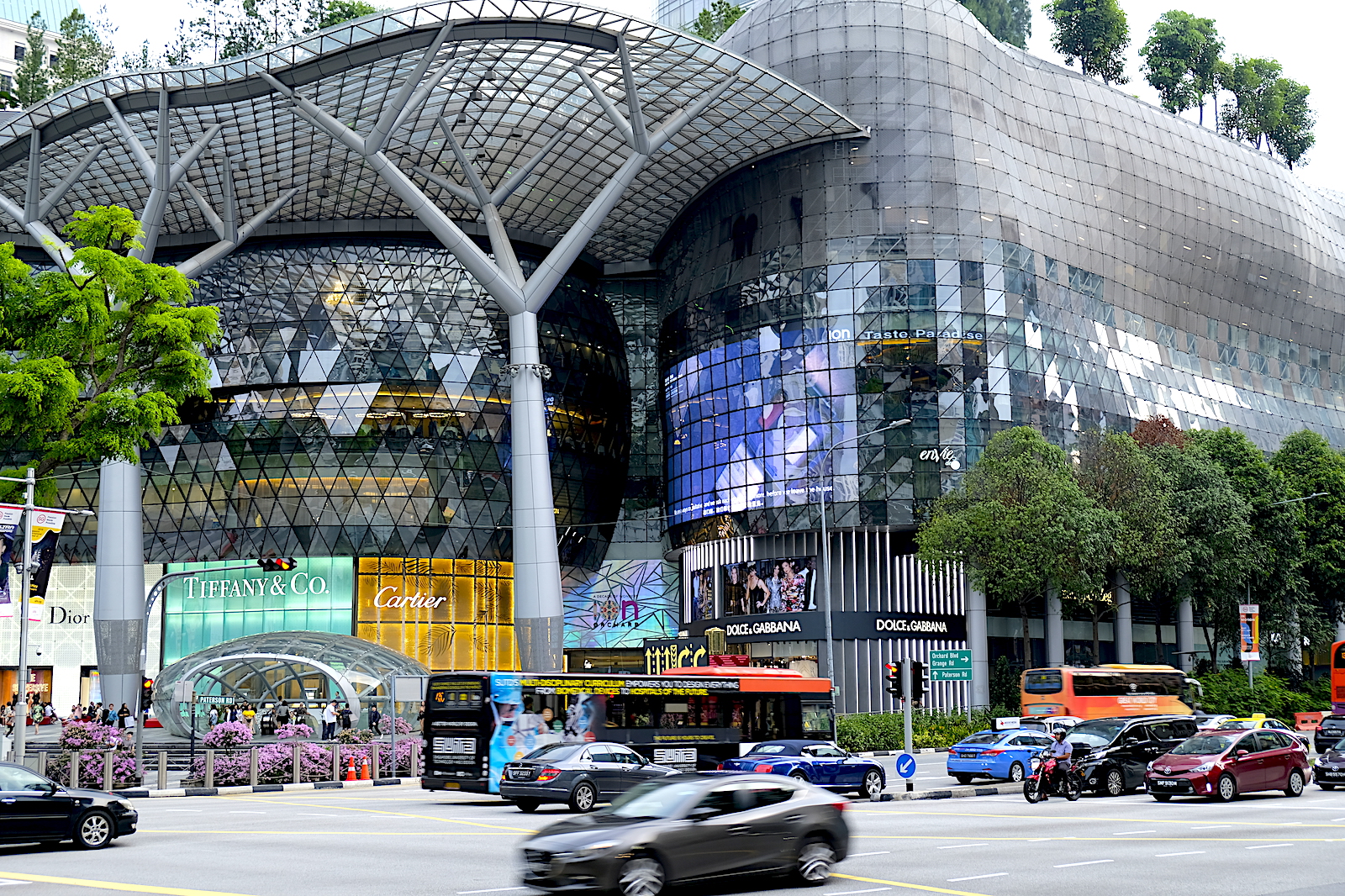 ION Orchard Singapore. What to do in Orchard Road? Where to eat in ...